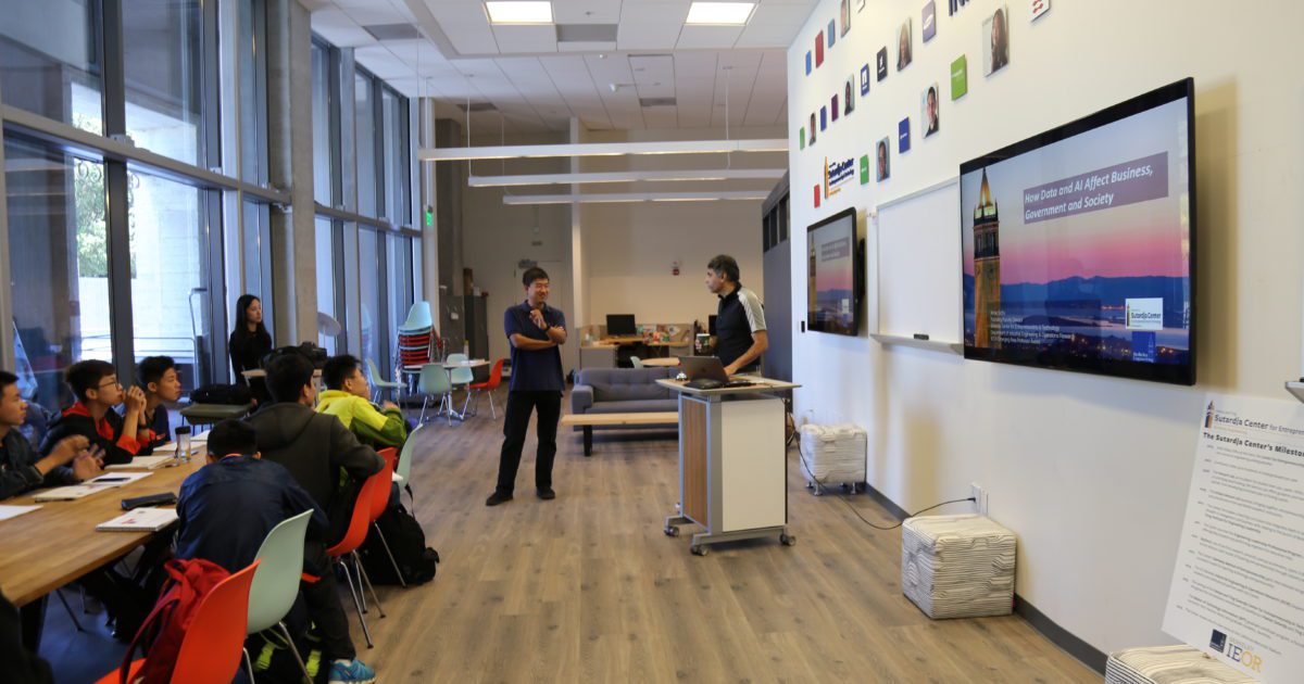 Silicon Valley entrepreneur reimagines education - San José Spotlight