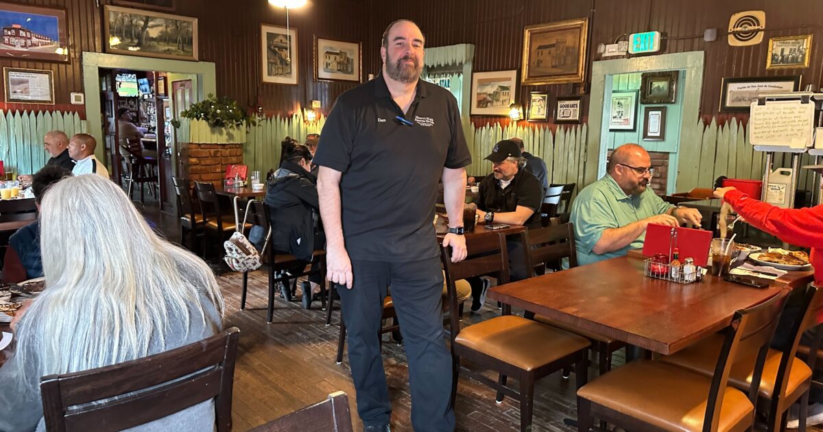 The Biz Beat: Henry's Hi-Life-an irreplaceable San Jose gem - San José ...